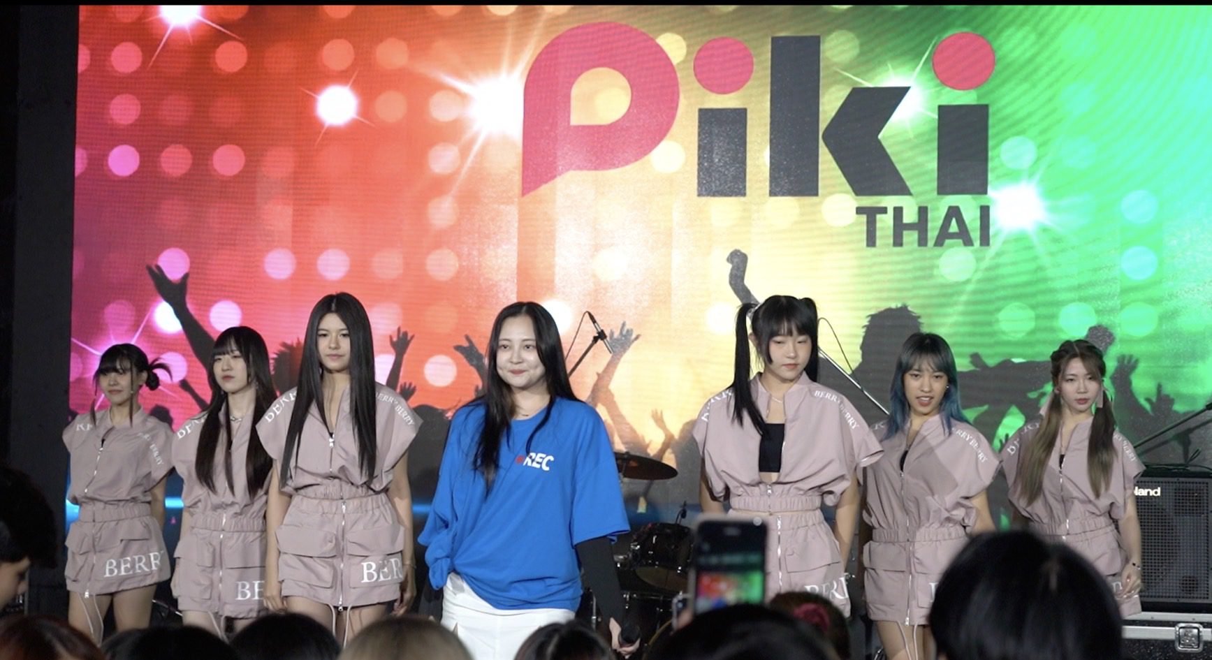 “แทฮา MOMOLAND” นำทัพศิลปินเกาหลีบินลัดฟ้ามาเมืองไทย ร่วมเปิดตัว Piki Thai จัดเต็มมินิคอนเสิร์ต ...