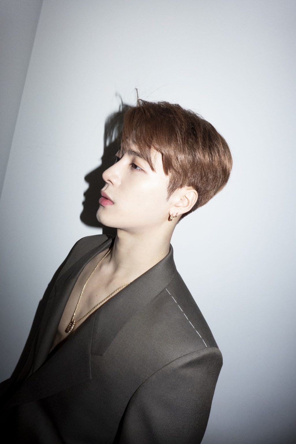 Jackson Wang ปล่อยซิงเกิลใหม่ “LMLY” พร้อม MV มู๊ดฮ่องกงสุดคลาสสิค