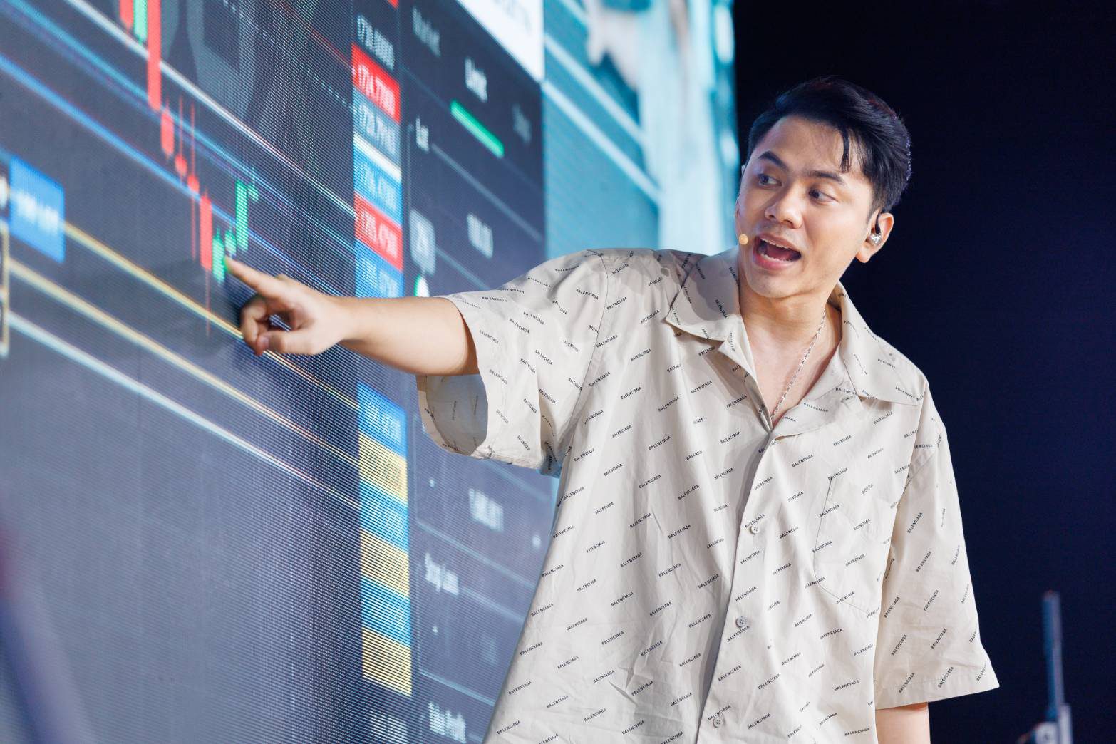 “Acme Traderist” จัดกิจกรรม “Traderist Fan Meet รุ่น 0” รวมตัวเทรดเดอร์กว่า 1,600 คน ให้ความรู้ ...