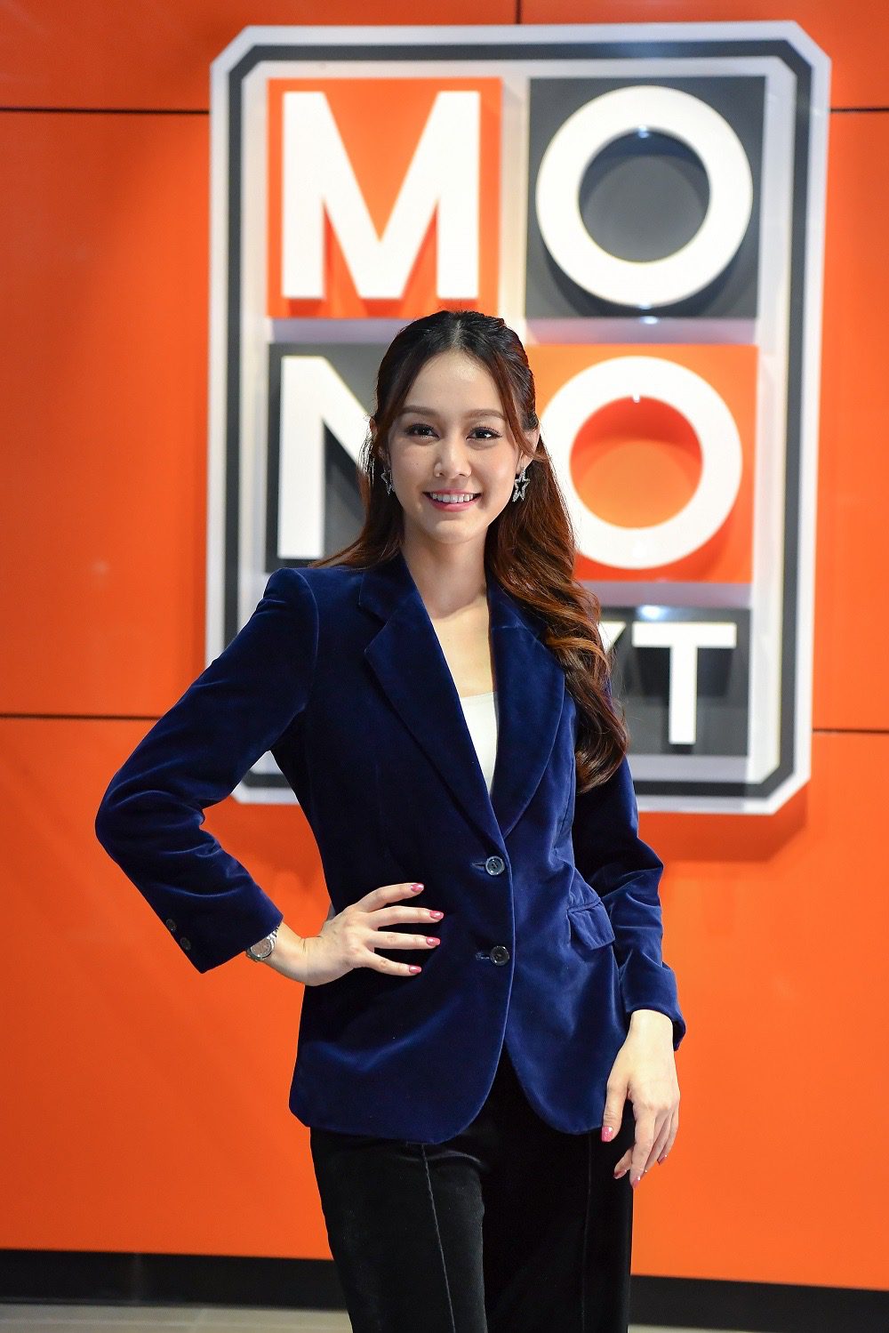 ทิชา พชรวรรณ อินเทรนด์! ชวนลอยกระทงออนไลน์ “ลอย ลุ้น รักษ์”