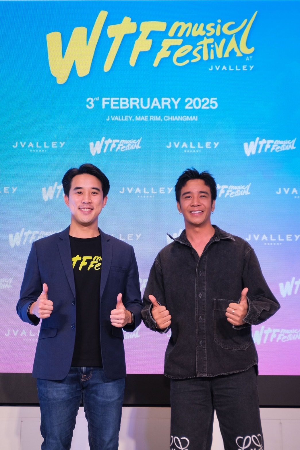 “ก้อง ห้วยไร่” ชวฟนบุกเชียงใหม่!! ม่วนไปกับศิลปินตัวท็อปแน่นเวทีที่งาน ...